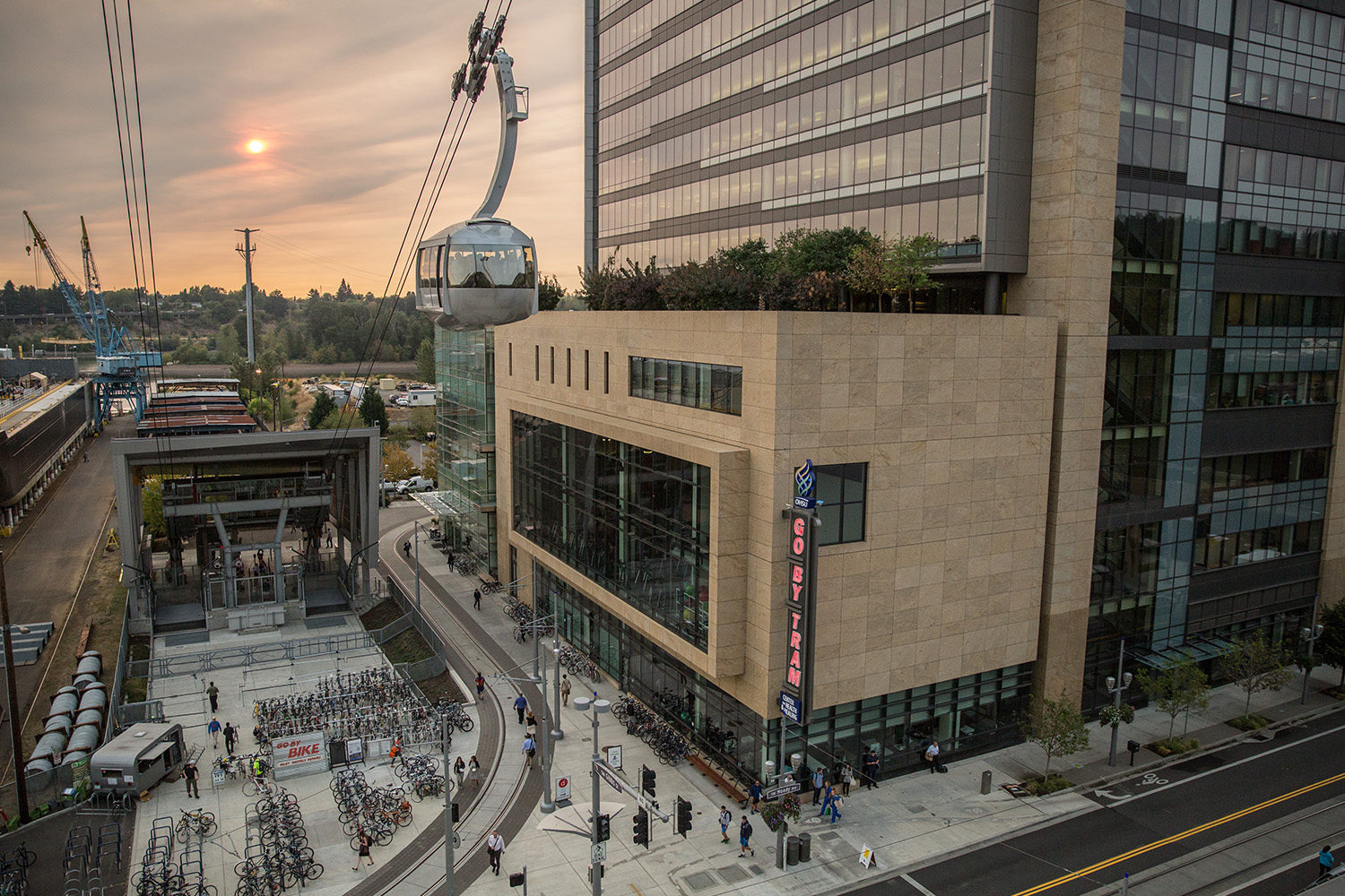 Portland Aerial Tram |都市と自然が近接するポートランドらしい空の移動手段 – plusroadtrip